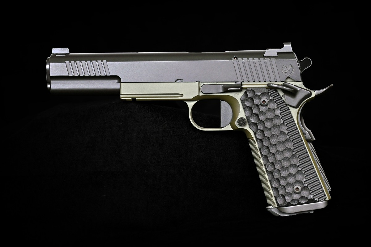 Nighthawk Custom, Shadow Hawk Long Slide, 10mm with the following ...