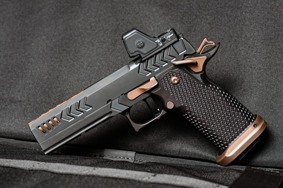 CNC Gunworks, Akira Island 5.0, 9mm Double-Stack (2011) Pistol with 5 ...