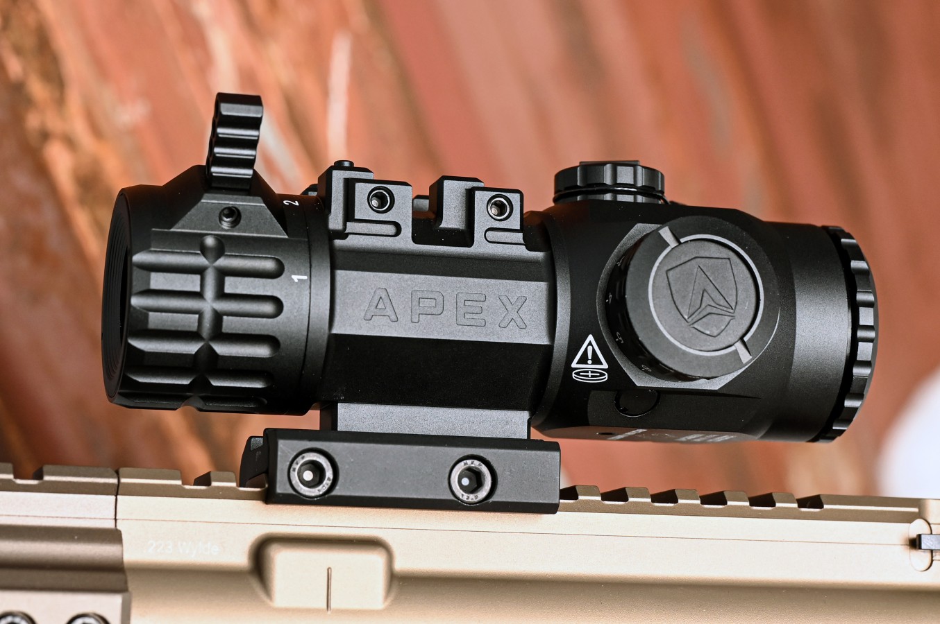 Apex Optics, Vapor 1-4x22 SFP, Prism Sight with Etched & Illuminated ...